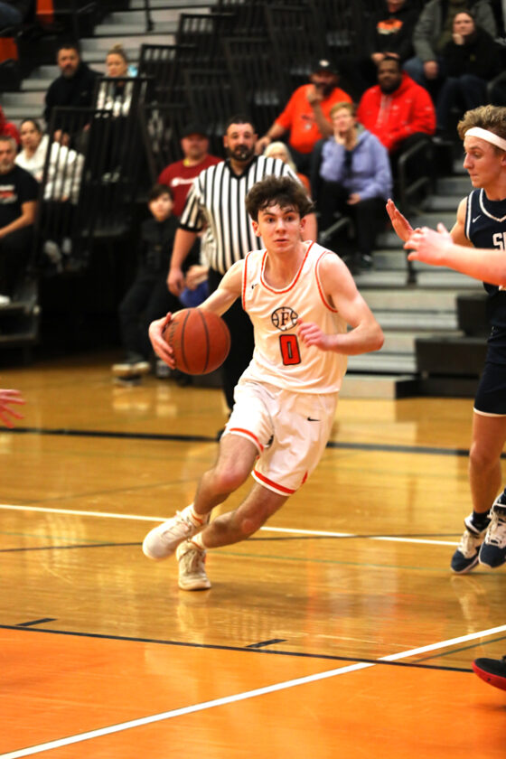 Hillbillies honored | News, Sports, Jobs - Observer Today